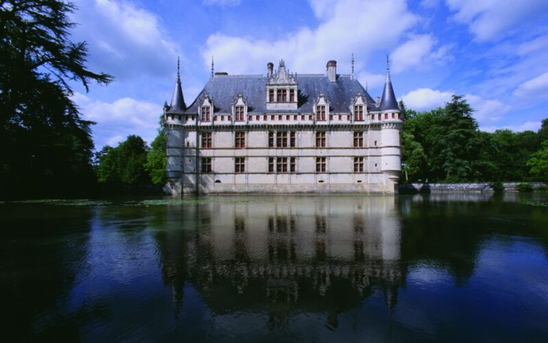 Château of Azay-Le-Rideau Entrance Ticket - Visitor Facilities and Accessibility