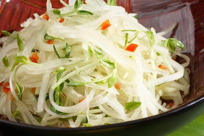 Chatham Bites and Sights Walking Guided Food Tasting Tour - Practical Aspects