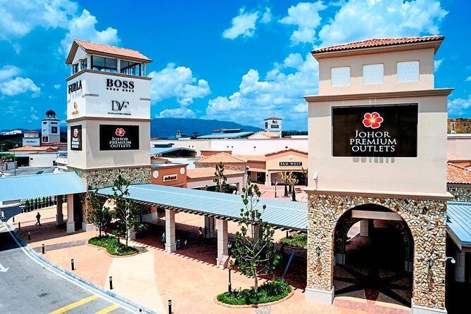 Chauffeur: Batu Pahat to Singapore Van Transfer - A Practical Look at the Journey