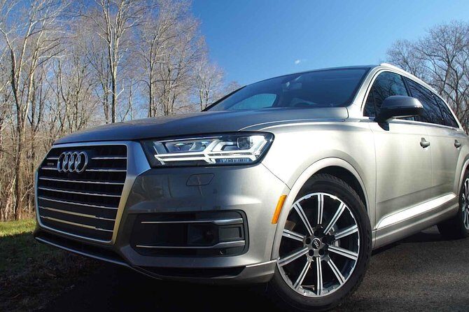 Chauffeur Driven Sedan, SUV or Vans In Melbourne CBD & Surrounds - Value for Money