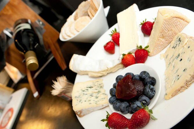 Chauffeured Cheese and Wine Tour with 3 Course Lunch - For 2 - A Gourmet Lunch at Domaine Chandon