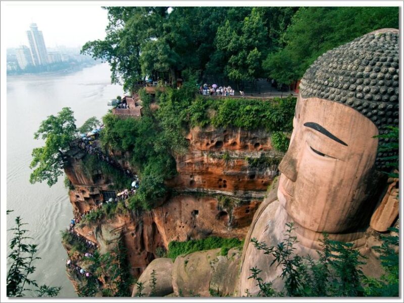 Chengdu: 2 Days Panda, Leshan Buddha and Emeishan Group Tour - Key Points