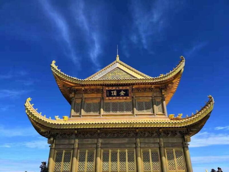 Chengdu: 5-Day Private Tour with Leshan and Mt.Emei - An Authentic Introduction to Sichuan