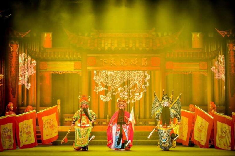 Chengdu: Classic Sichuan Opera Show Furong Guocui & free tea - The Authenticity and Appeal