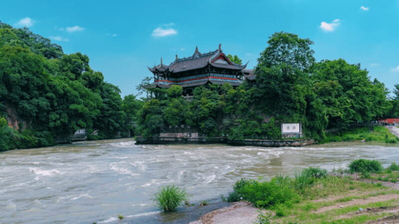 Chengdu: Dujiangyan Worlds Oldest Water Conservancy Project - The Value of the Tour