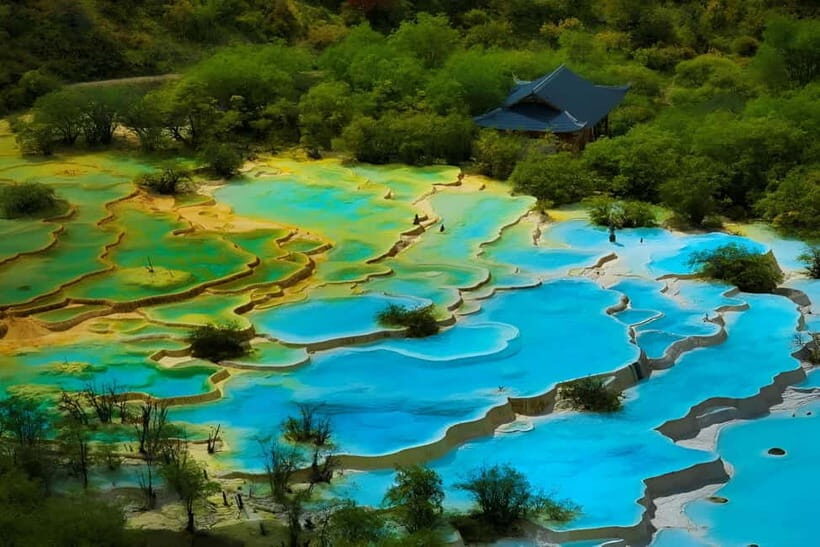 Chengdu: private 2-Day Huanglong Jiuzhaigou tour by train - An In-Depth Look at the Adventure