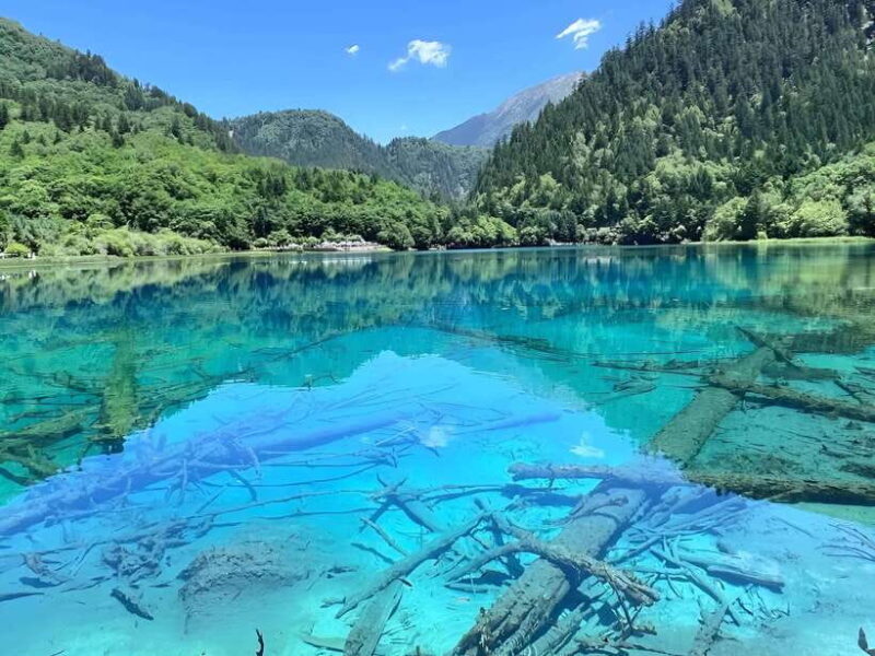 Chengdu: private 2-Day Huanglong Jiuzhaigou tour by train - Who This Tour is Best For