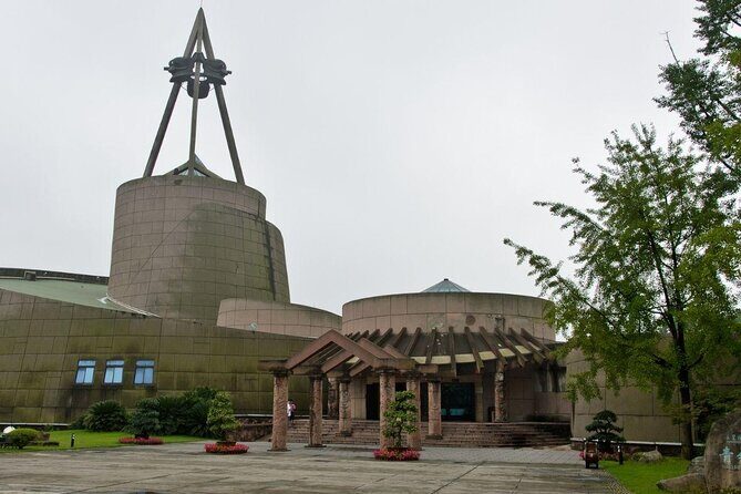 Chengdu Private Full Day Panda Breeding Center and Sanxingdui Museum Tour - Key Points