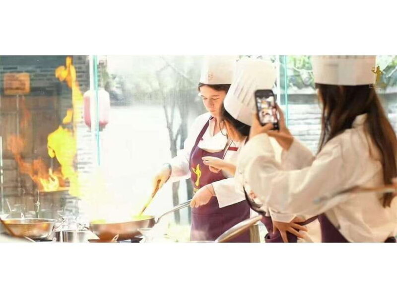 Chengdu Sichuan Cuisine Cooking Class and Savor Local Snacks - Exploring the Sichuan Cuisine Museum