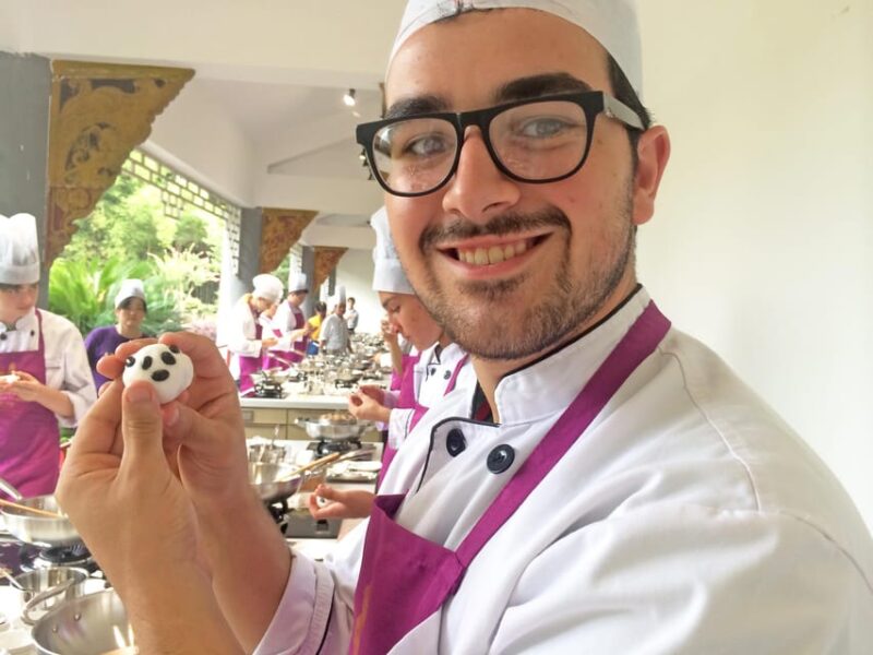 Chengdu: Sichuan Cuisine-Themed Museum Cooking Experience - Who Would Enjoy This Tour?