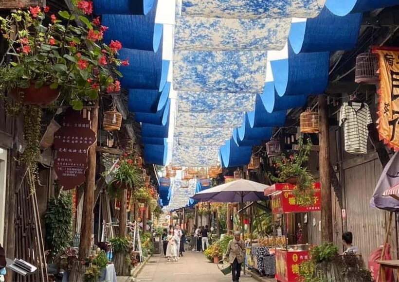 Chengdu : Vintage Tram, DIY Lacquer Fans & Museums - Key Points