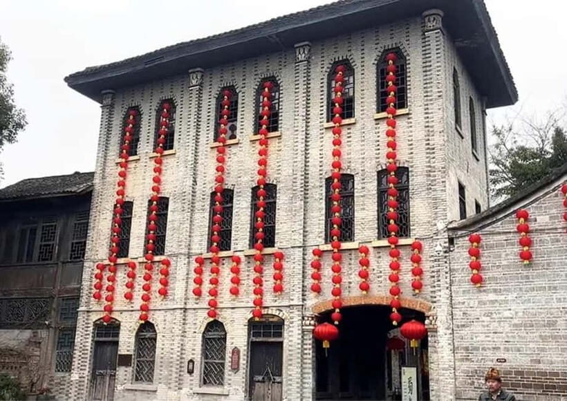 Chengdu : Vintage Tram, DIY Lacquer Fans & Museums - FAQ