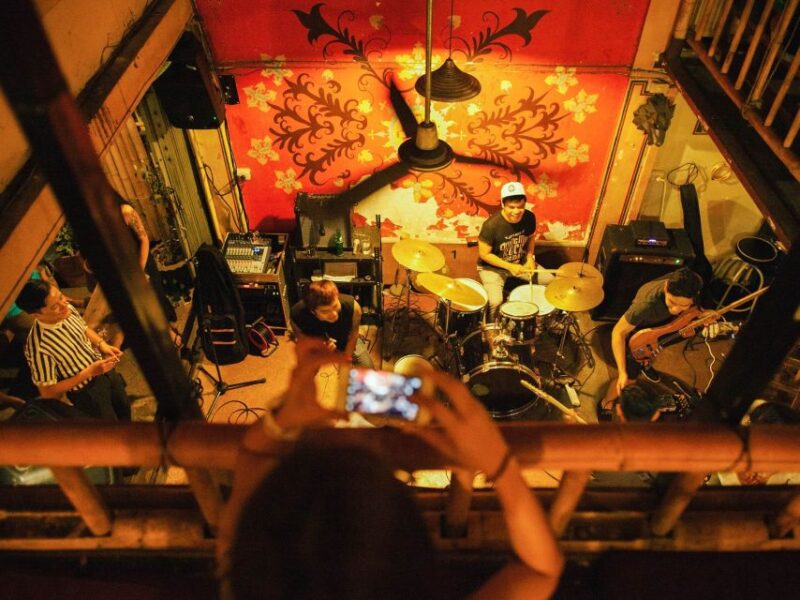 Chiang Mai: Chiang Mai Bar Hopping Guided Night Tour - Who is This Tour Best For?