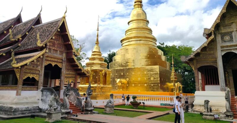 Chiang Mai: Chiang Mai Old City Twilight Walking Tour - Key Points