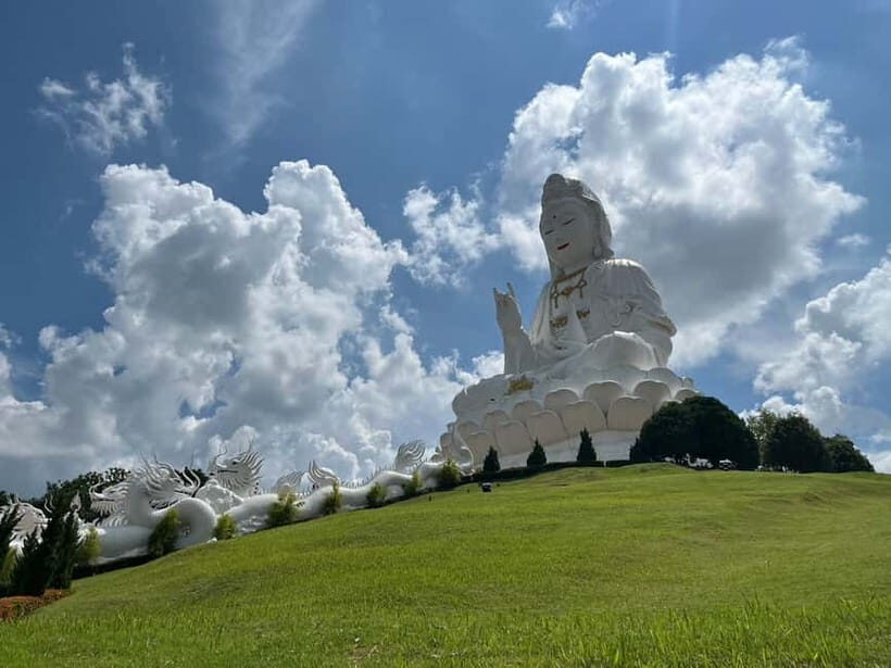 Chiang Mai: Chiang Rai Red, White, and Blue Temples day tour - Authentic Experiences and Traveler Feedback