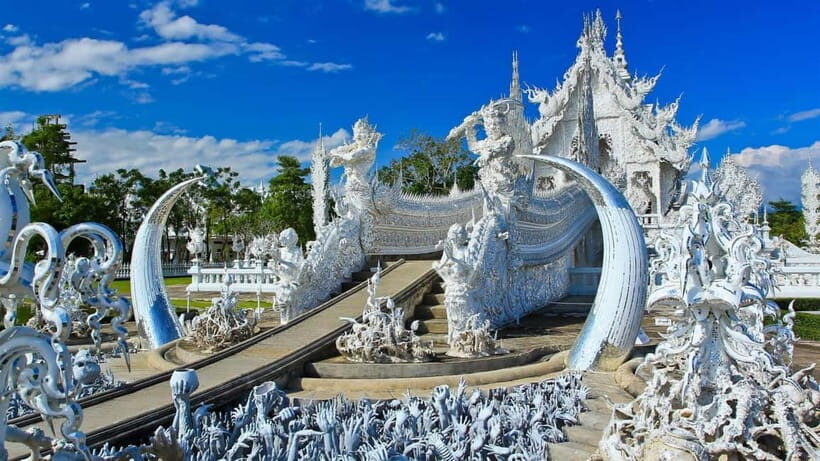 Chiang Mai: Chiang Rai White, Blue & Black Temples Day Tour - Key Points: