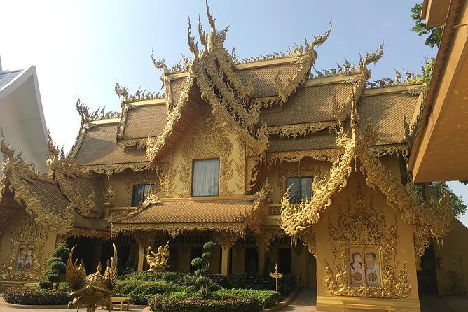 CHIANG MAI-CHIANG RAI: White+Blue Temple+Baan Dam+Golden Triangle - How the Tour Unfolds: A Detailed Breakdown