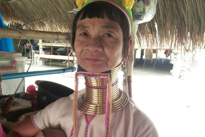 Chiang Mai-Chiang Rai:White-Black-Blue Temple-Golden Triangle-Keren-Boat Trip - Authenticity and Ethical Considerations