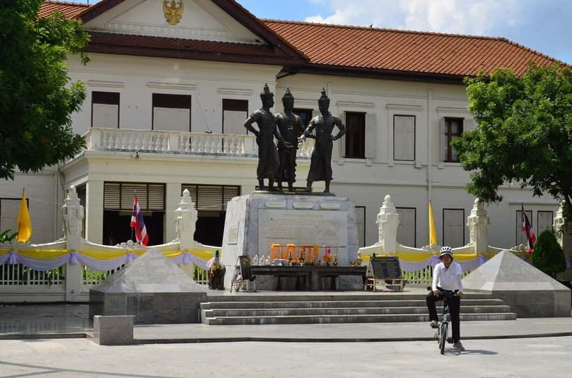 Chiang Mai: Classic Lanna Bike Tour - Exploring Chiang Mai on Two Wheels: What the Tour Offers