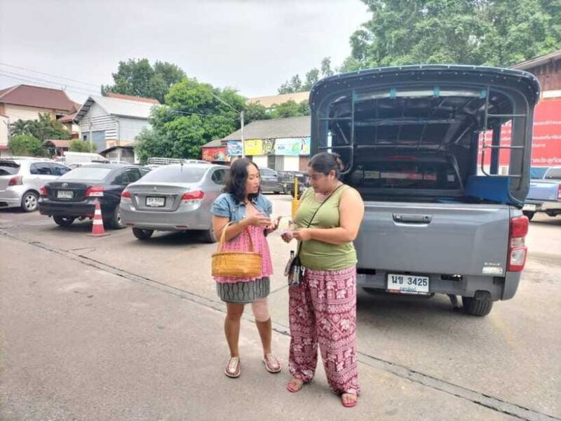 Chiang Mai: Cooking Class with Market Tour and Pickup - The Atmosphere and Group Size