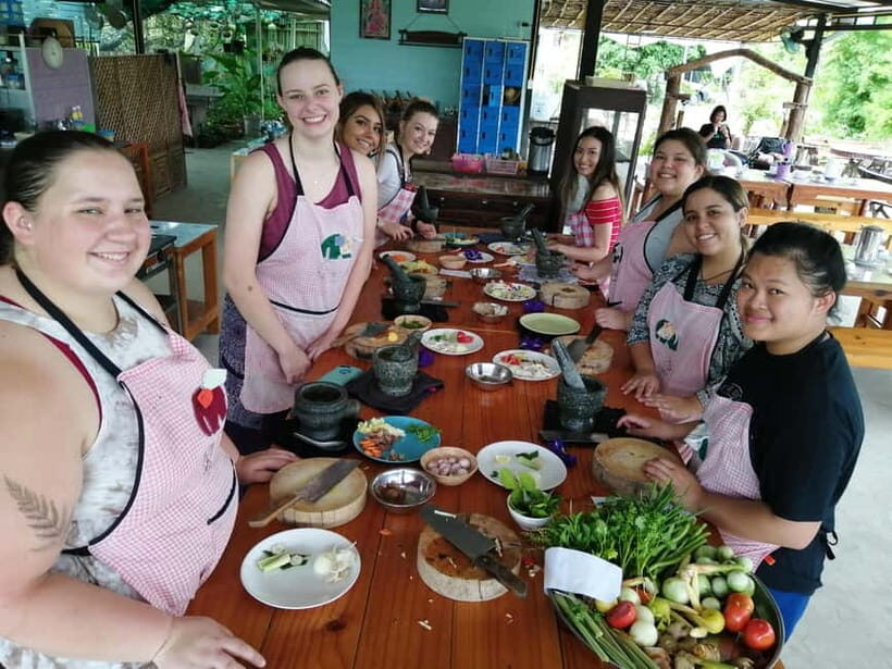 Chiang Mai: Cooking in Organic Farm with a Local Train Trip - What to Expect: Timing and Group Size