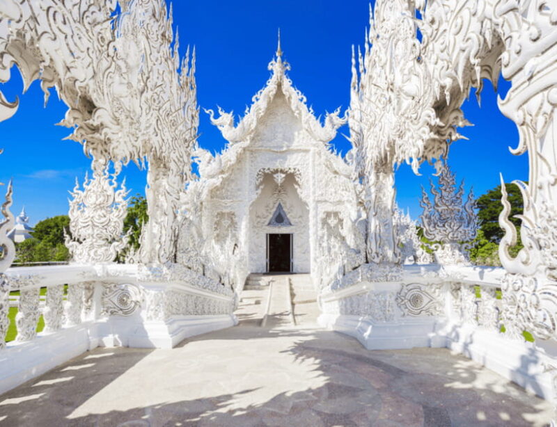 Chiang Mai: Day Trip to Chiang Rai Temples & Golden Triangle - Key Points