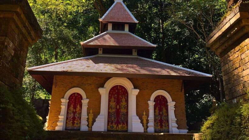 Chiang Mai: Doi Suthep and Wat Pha Lat Temple Evening Tour - Authentic Moments and Unique Insights