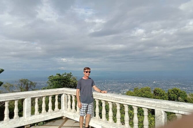 Chiang Mai Doi Suthep Temple and Wat Pha Lat Hike - Frequently Asked Questions