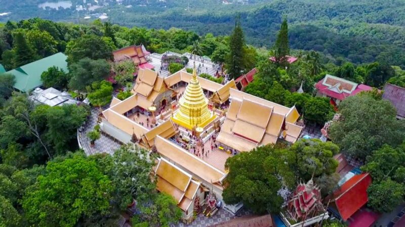 Chiang Mai: Doi Suthep, Wat Pha Lat & Wat Umong Spanish Tour - The Good, the Not-So-Good, and the Authentic