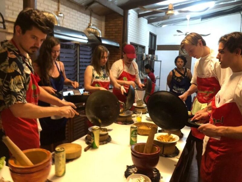 Chiang Mai: Evening Cooking Class and Local Market Visit - Key Points