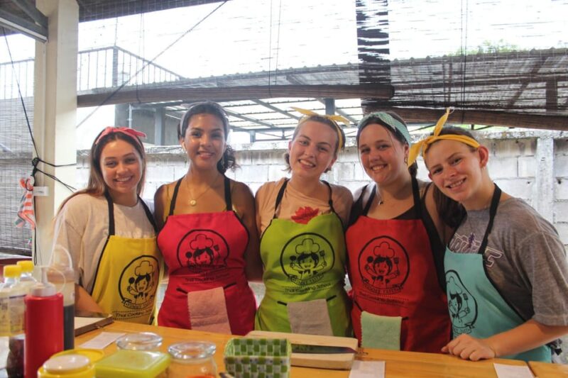 Chiang Mai: Half Day Morning Cooking Class with Market Tour - Who Will Enjoy This Tour?