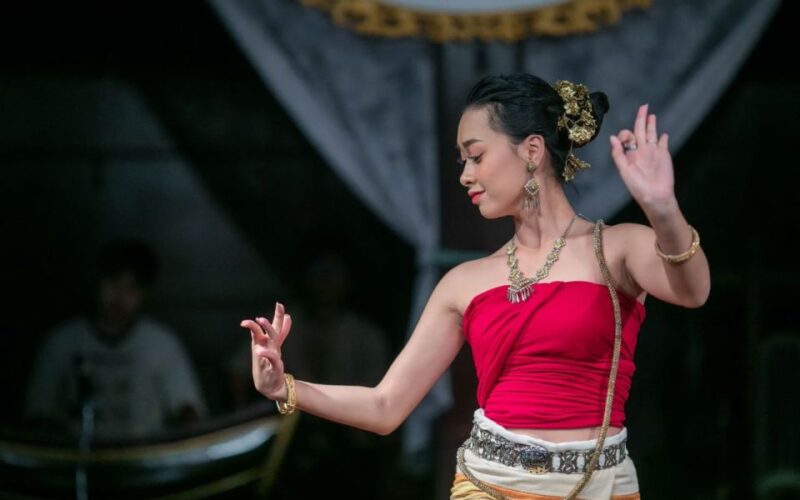 Chiang Mai: Khantoke Dinner with Traditional Performance - Authenticity and Cultural Significance