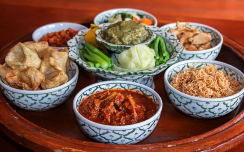 Chiang Mai: Khantoke Dinner with Traditional Performance - The Sum Up