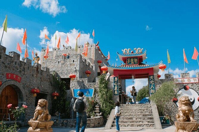 Chiang Mai Pai Full Day Sai Ngam Hot Spring, Pai Canyon, White Buddha, Santichon - Pickup and Early Morning Start