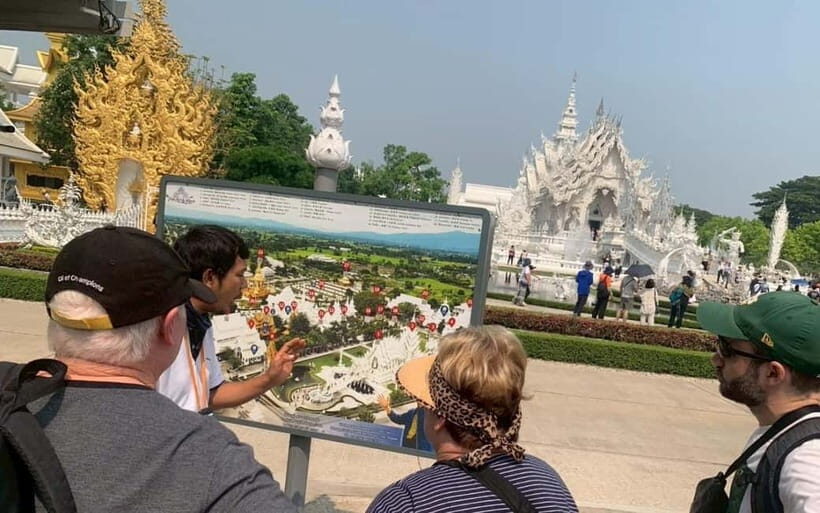 Chiang Mai: Private to White, Blue Temple & Black House - FAQ