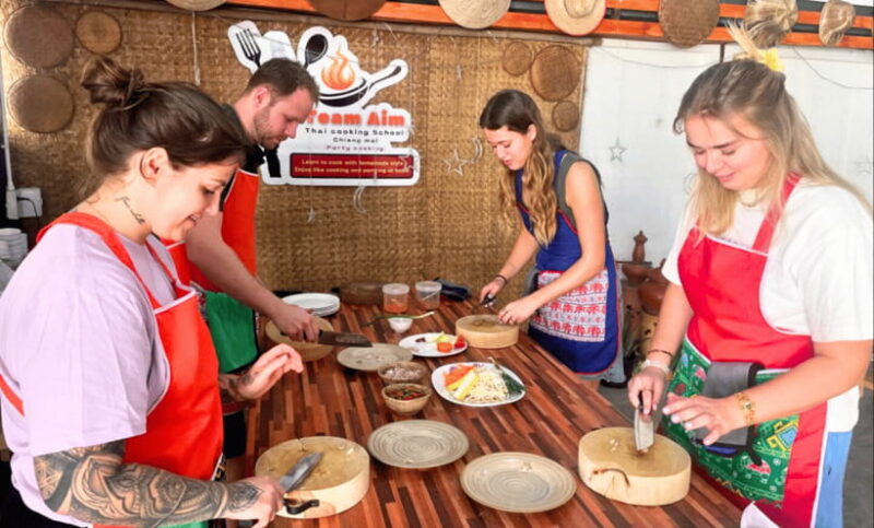 Chiang Mai : Super Fun Thai Cooking Class - Key Points