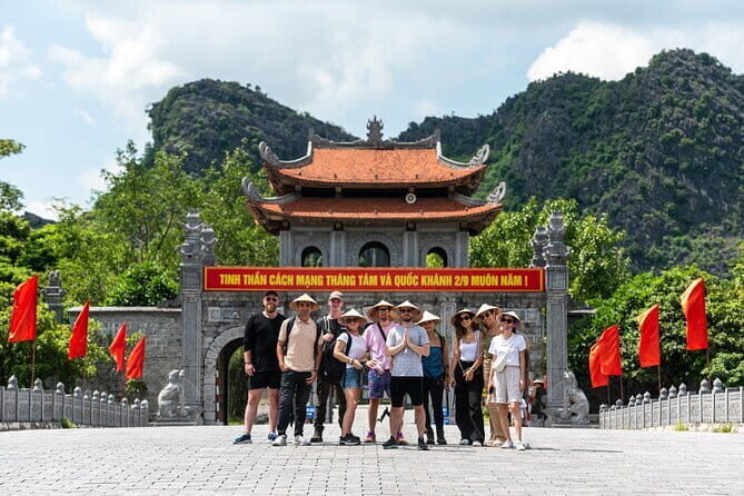 Chiang Mai Temples Visit Walking Tour with Ex-Monk Guide Part 2 - FAQ