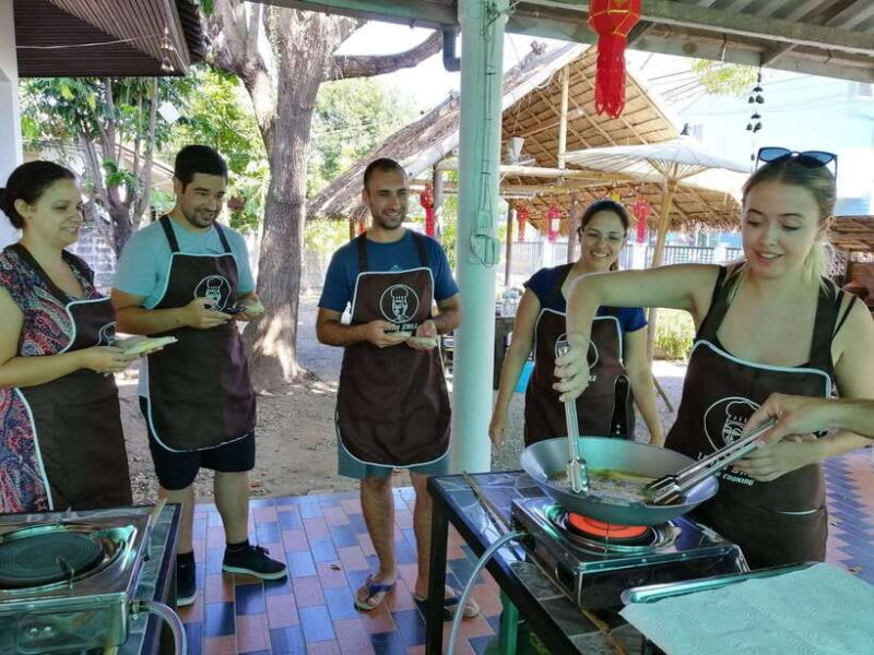 Chiang Mai: Thai Cooking and Market Tour with Lanna Smile - The Itinerary: What You Can Expect