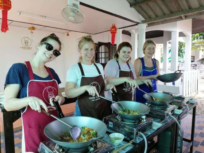 Chiang Mai: Thai Cooking and Market Tour with Lanna Smile - The Quality and Value of the Experience