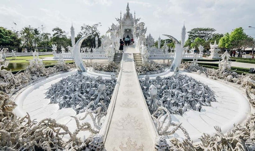 Chiang Mai to Chiang Rai: 3 Temples & Hot Springs & Pickup - FAQs