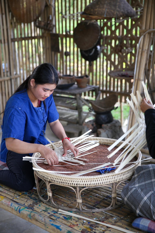 Chiang Mai : Traditional Lanna Bamboo Fan Weaving - Key Points
