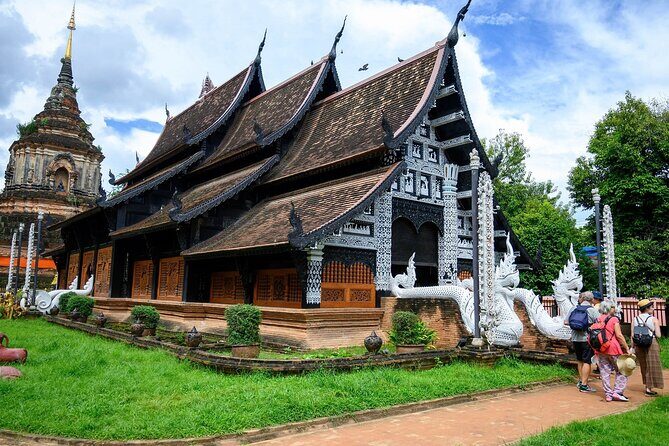 Chiang Mai Tuk Tuk Evening Tour with Temples & Street Foods - FAQ