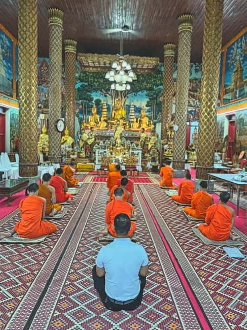 Chiang Mai: Wat Chai Sri Phoom Evening Chanting & Meditation - Who Will Love This Tour?