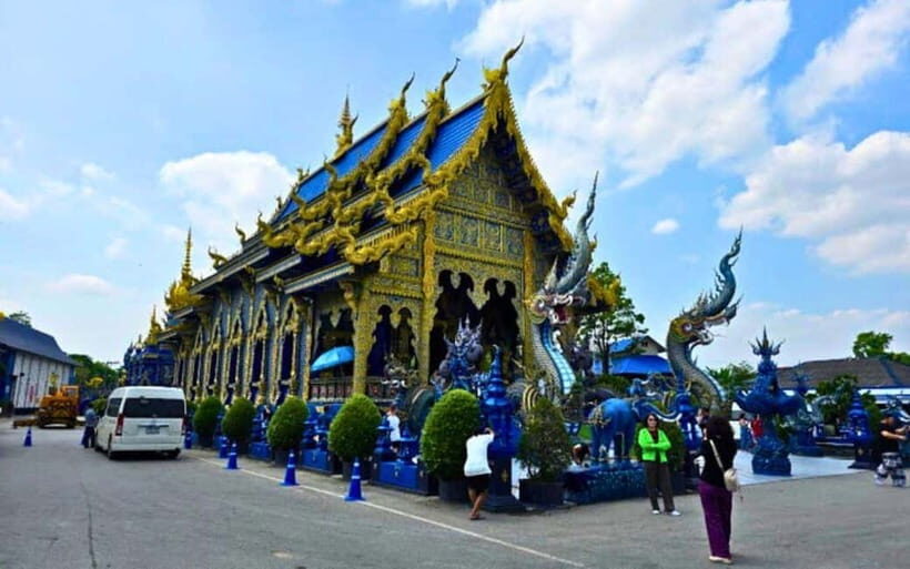 Chiang Mai: White & Blue Temples, Black House & Hill Tribes - Key Points