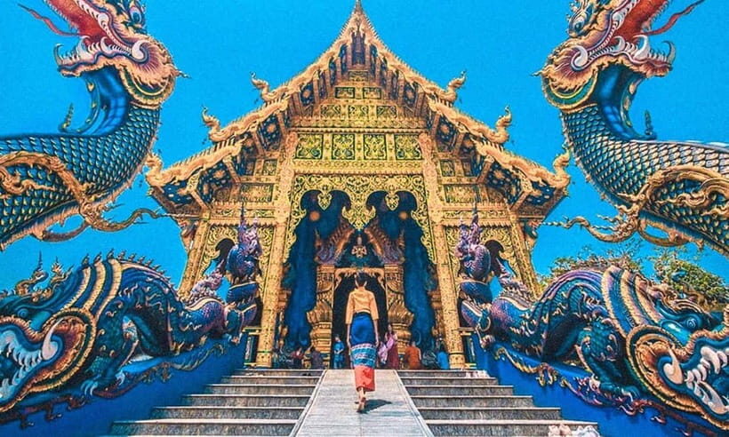 Chiang Mai: White Temple, Blue Temple, and Black House Tour - Starting the Day: Convenient Pickup and Early Departure