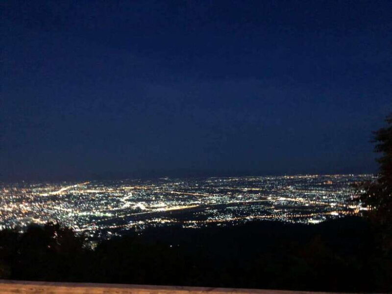 Chiang Mai:Wat Phra That Doi Suthep & Wat Umong Evening Tour - Authenticity and Cultural Connection