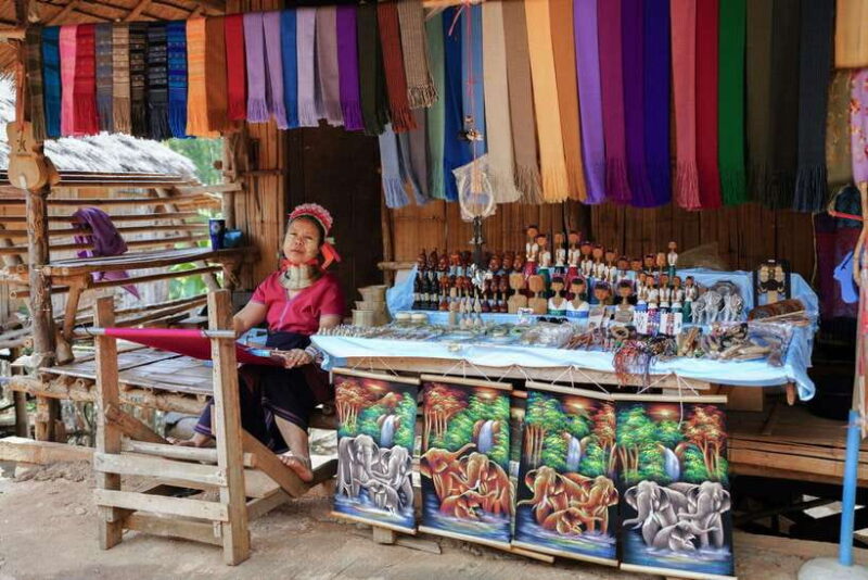 Chiang Rai: 7-Stop Tour with English Guide & Thai Buffet - Key Points