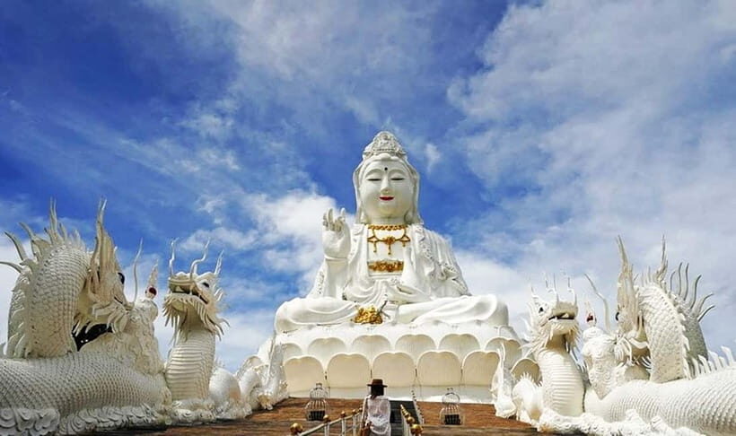 Chiang Rai: Excursion White, Blue,Red Temples & Lalitta Café - Who Would Enjoy This Tour?