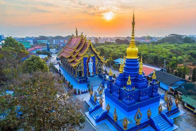Chiang Rai Food & Night Market Walking Tour with Local Host - Key Points