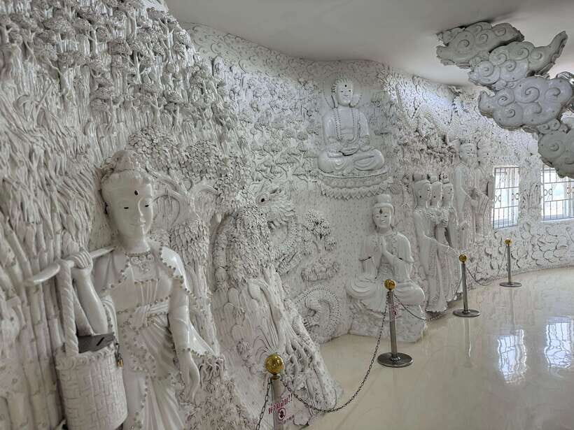 Chiang Rai: Private Half Day Tour  Temples & Lalita Cafe - An Introduction to the Tour Experience